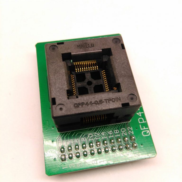 IC-Sockel Programmier-Adapter SMD TQFP44 QFP44 LQFP44 0,8mm auf DIP44 2,54mm Pin | 42project.net